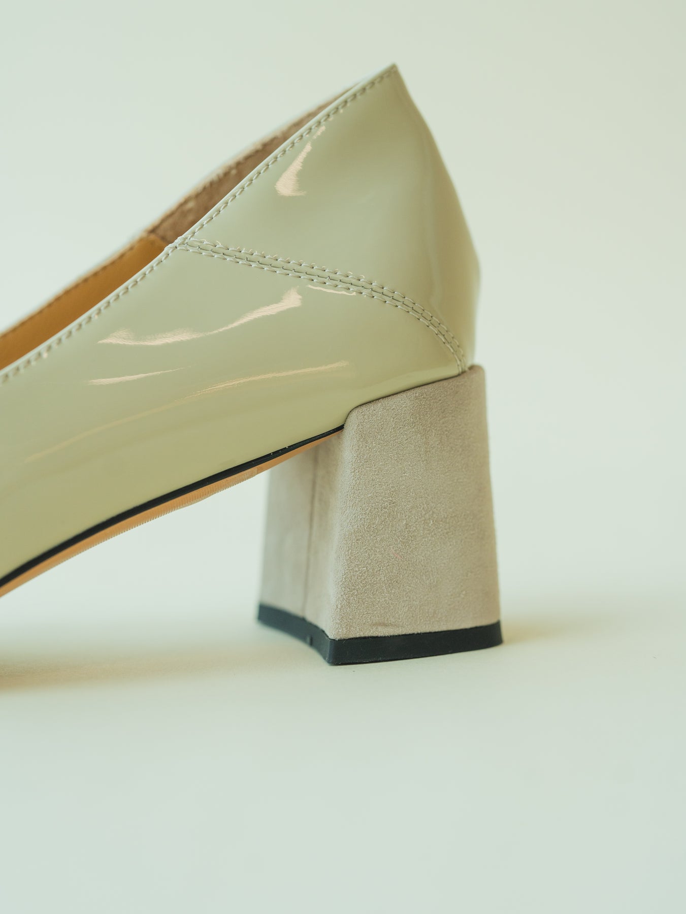 b/major shoes